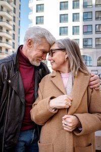 Older Women Dating Love - The Premier Senior Dating Site for Mature Singles